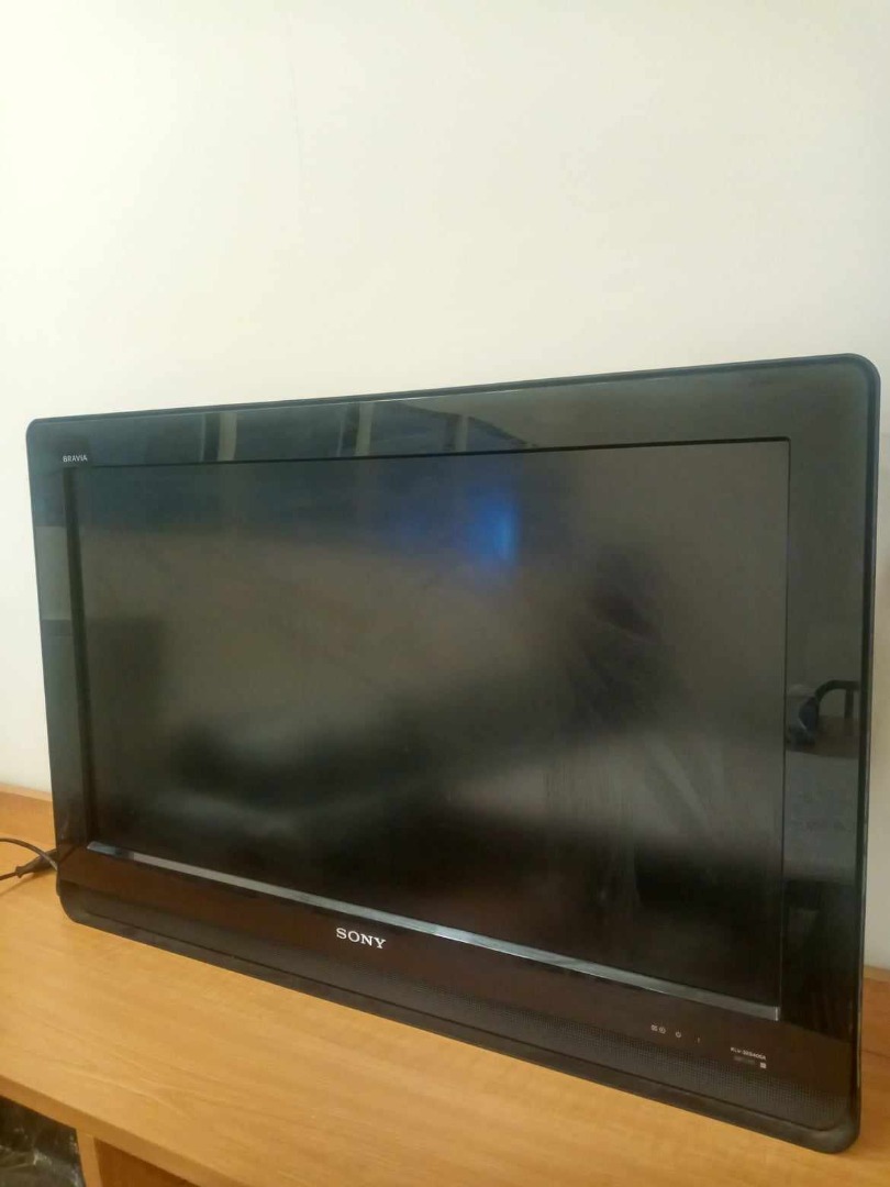 SONY LCD TV KLV-32S400A, TV & Home Appliances, TV & Entertainment, TV on Carousell