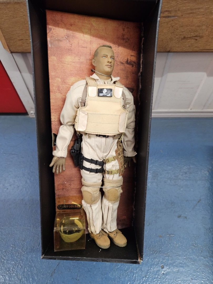 Toy Soldier USMC Recon Desert CQB Style [1:6 scale], Hobbies & Toys ...