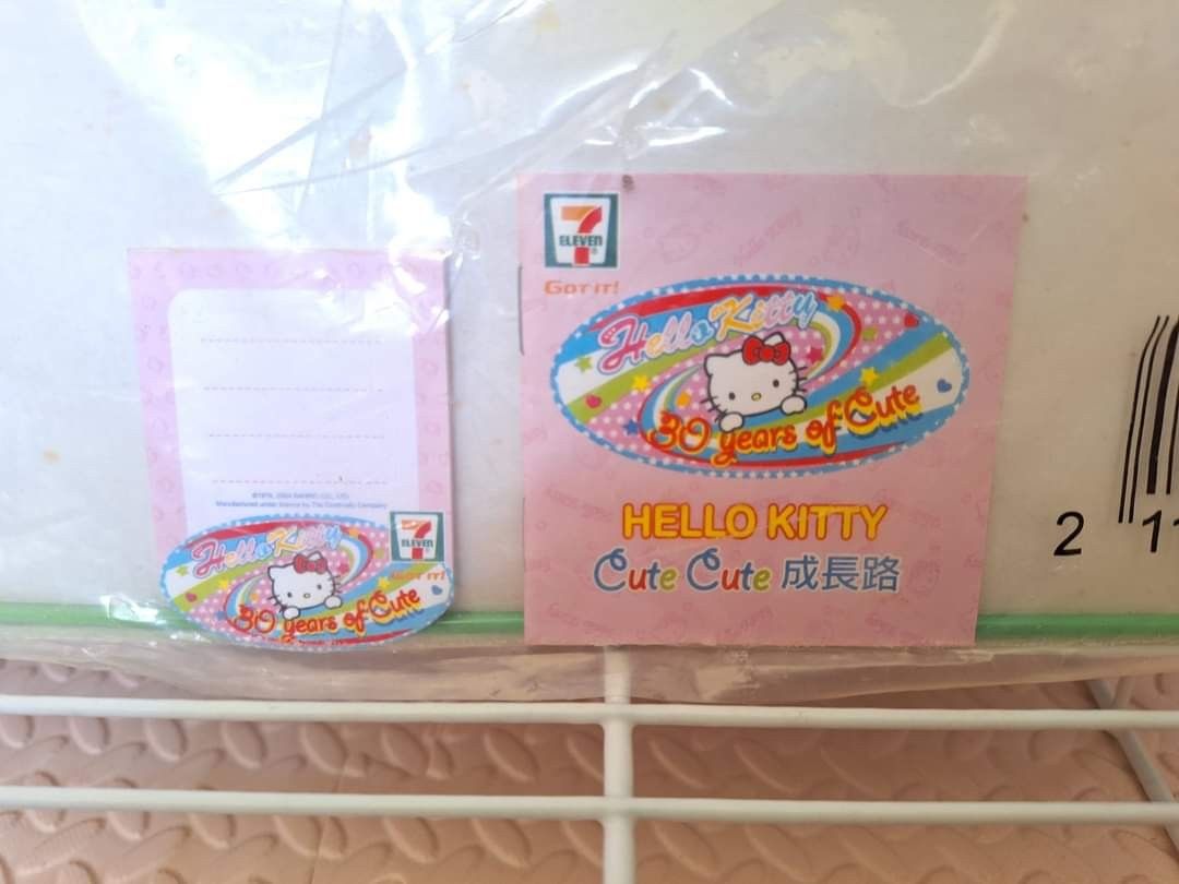 7 Eleven Hello Kitty Celebration Village, Hobbies & Toys, Memorabilia ...