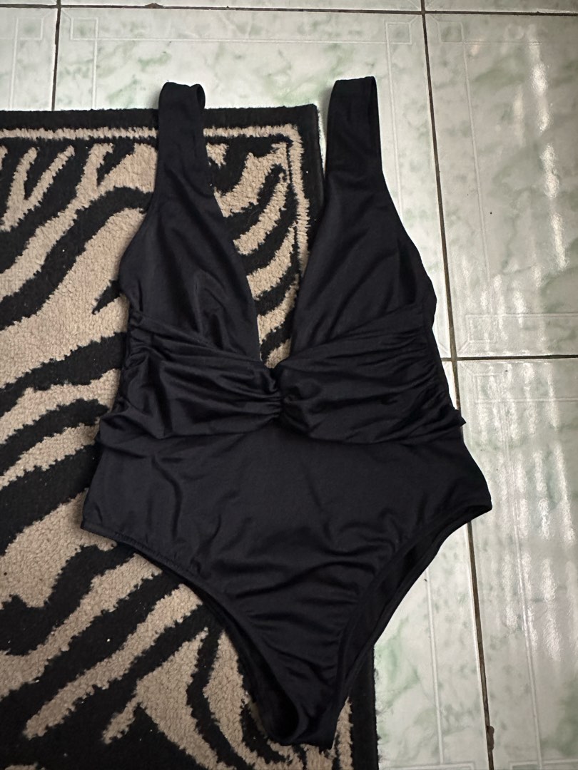 ASOS plunging swimsuit, Women's Fashion, Swimwear, Bikinis & Swimsuits ...