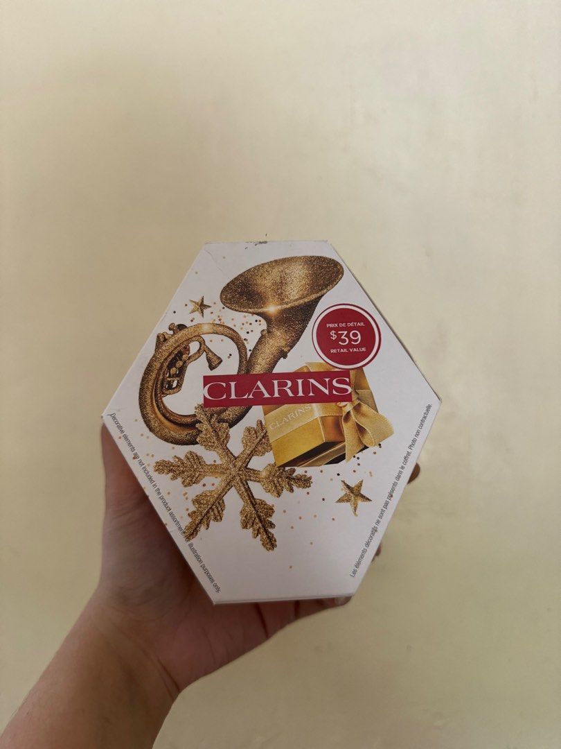 Clarins Mini Lip Oil Set (01 Honey & 04 Pitaya), Beauty & Personal Care ...