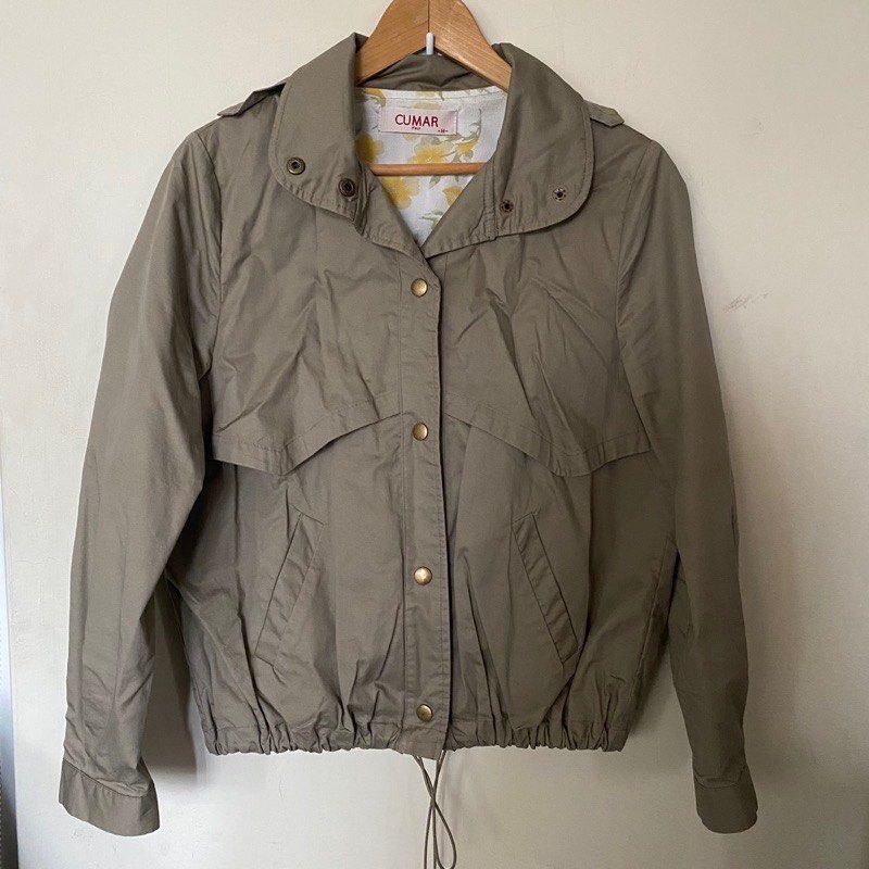 出清特價專櫃品牌Cumar Italy純棉質感百搭個性立領造型抽繩設計款長袖薄外套夾克, 她的時尚, 外套、夾克、大衣在旋轉拍賣