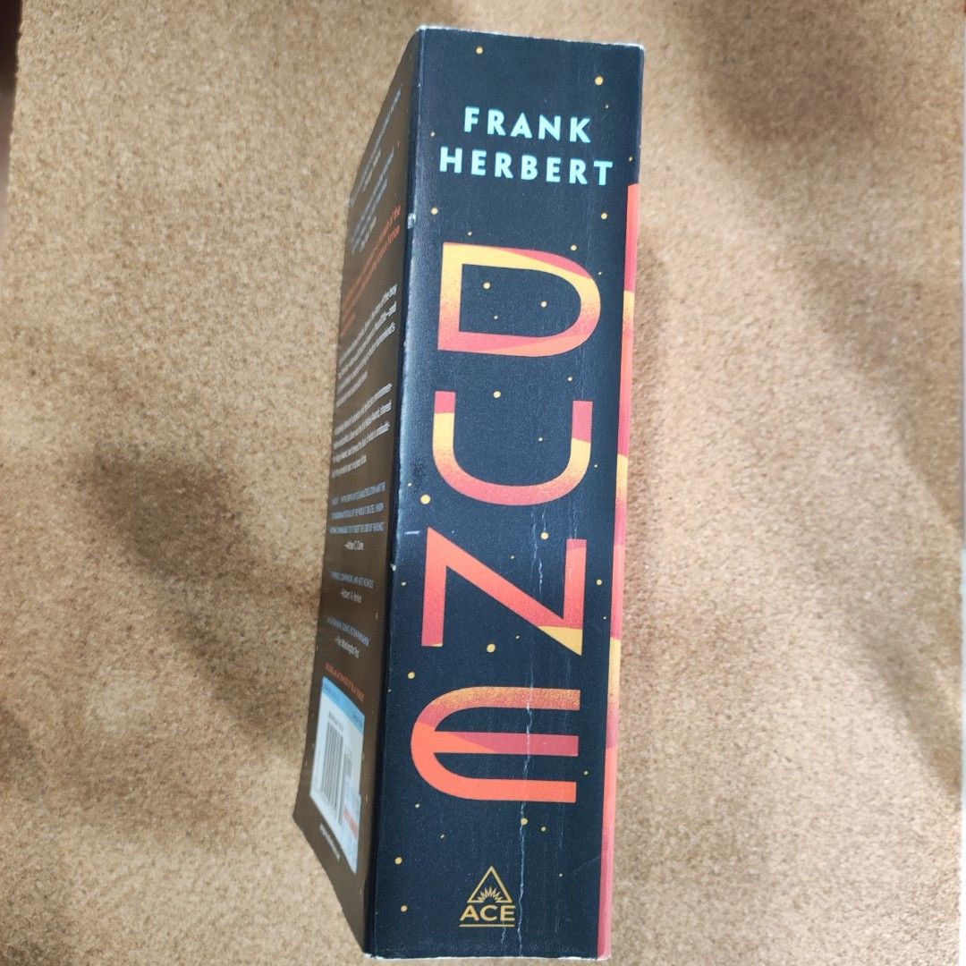 Dune by Frank Herbert, Hobbies & Toys, Books & Magazines, Fiction & Non ...