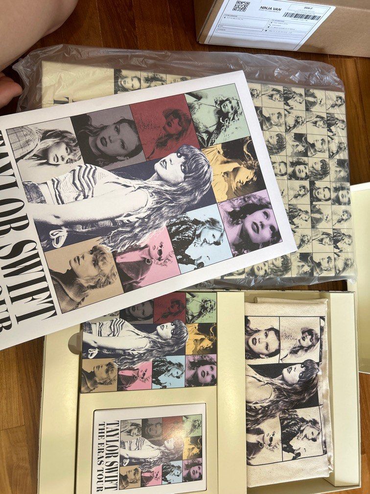 FULL Set - TAYLOR SWIFT VIP MERCH, Hobbies & Toys, Memorabilia ...