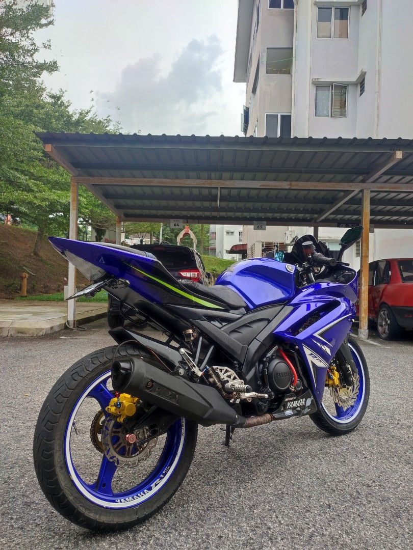 Fz150i Convert R15 V1 & V2, Motorbikes on Carousell
