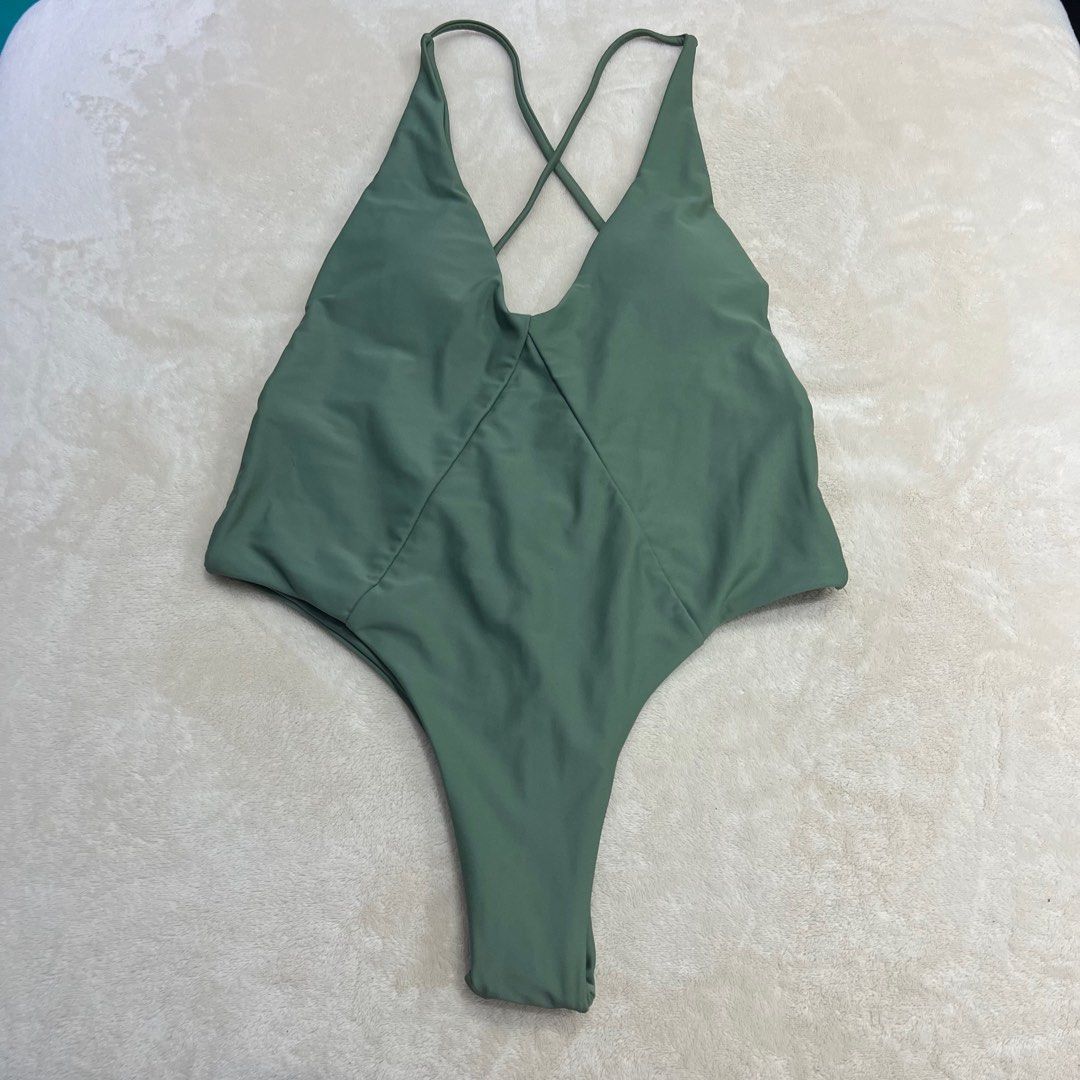 Green One Piece Swimsuit XS, Women's Fashion, Swimwear, Bikinis ...