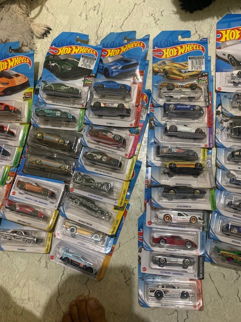 how wheels, Hobbies & Toys, Toys & Games on Carousell