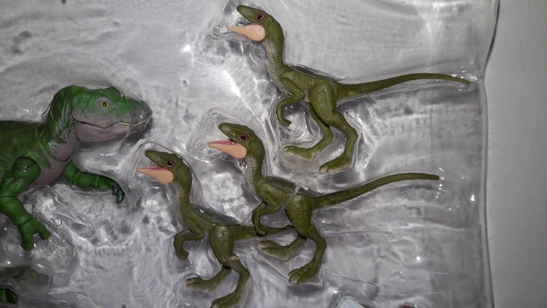 MATTEL JURASSIC WORLD AMBER COLLECTION YOUNG TYRANNOSAURUS REX ...