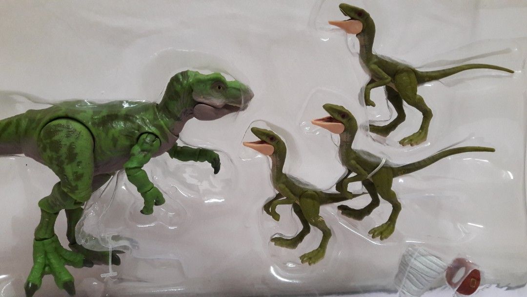 MATTEL JURASSIC WORLD AMBER COLLECTION YOUNG TYRANNOSAURUS REX ...