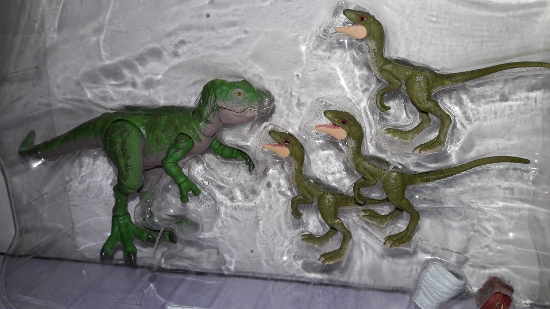 MATTEL JURASSIC WORLD AMBER COLLECTION YOUNG TYRANNOSAURUS REX ...