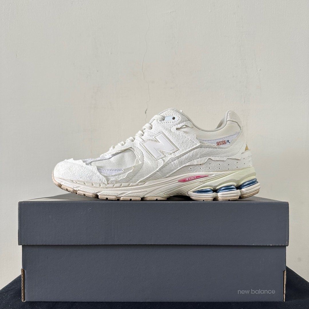 NEW BALANCE M2002RDC us10, 他的時尚, 鞋, 運動鞋在旋轉拍賣