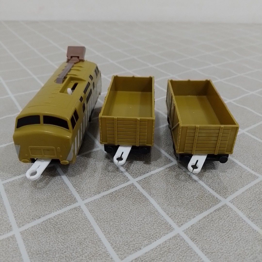 Plarail THOMAS & FRIENDS TS-09 DIESEL 10 Takara Tomy, Hobbies & Toys ...