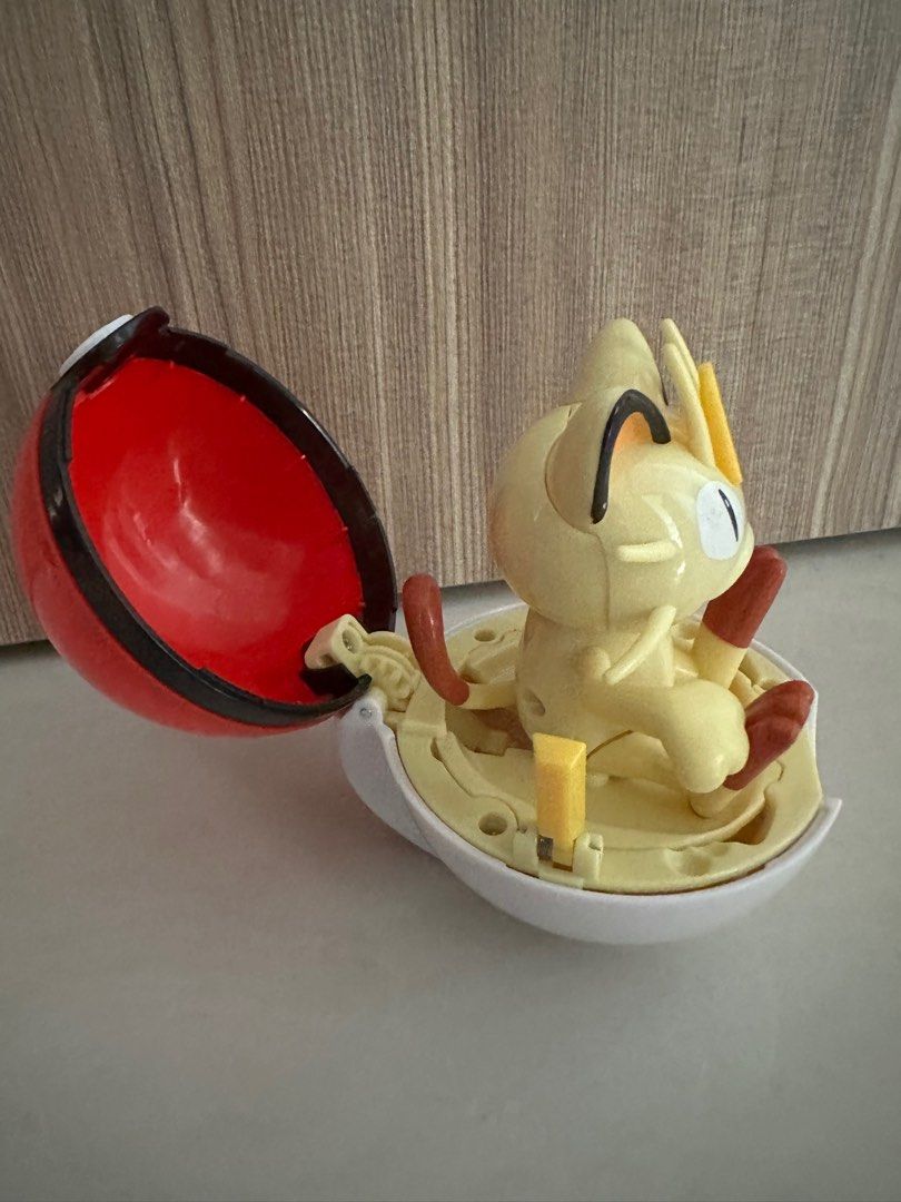 Pokemon ball Meow, Hobbies & Toys, Toys & Games on Carousell