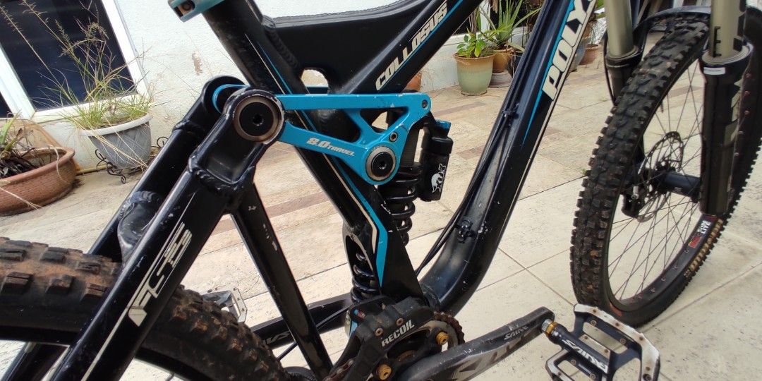 Polygon DH and Specialized Stratus 26 inch, Sports Equipment, Bicycles ...