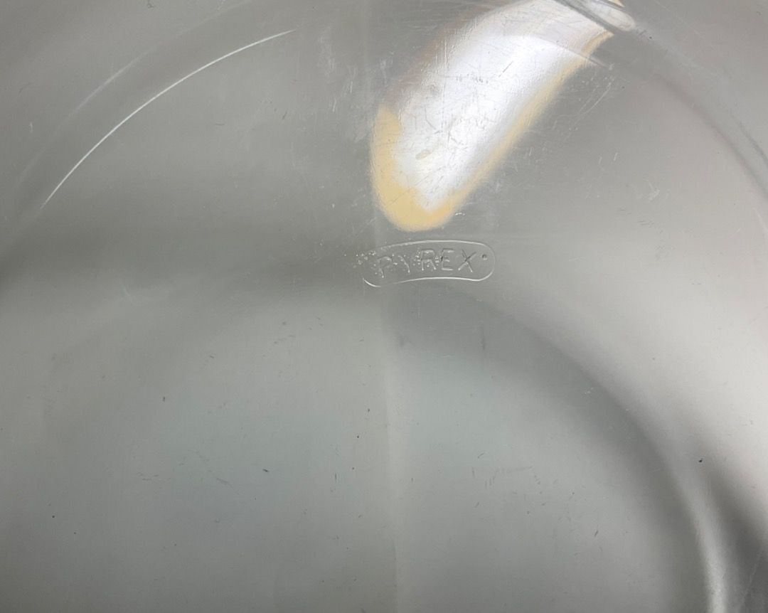 美國康寧PYREX淺藍色耐熱玻璃鍋, 家具及居家用品, 廚具和餐具, 餐具和餐具在旋轉拍賣