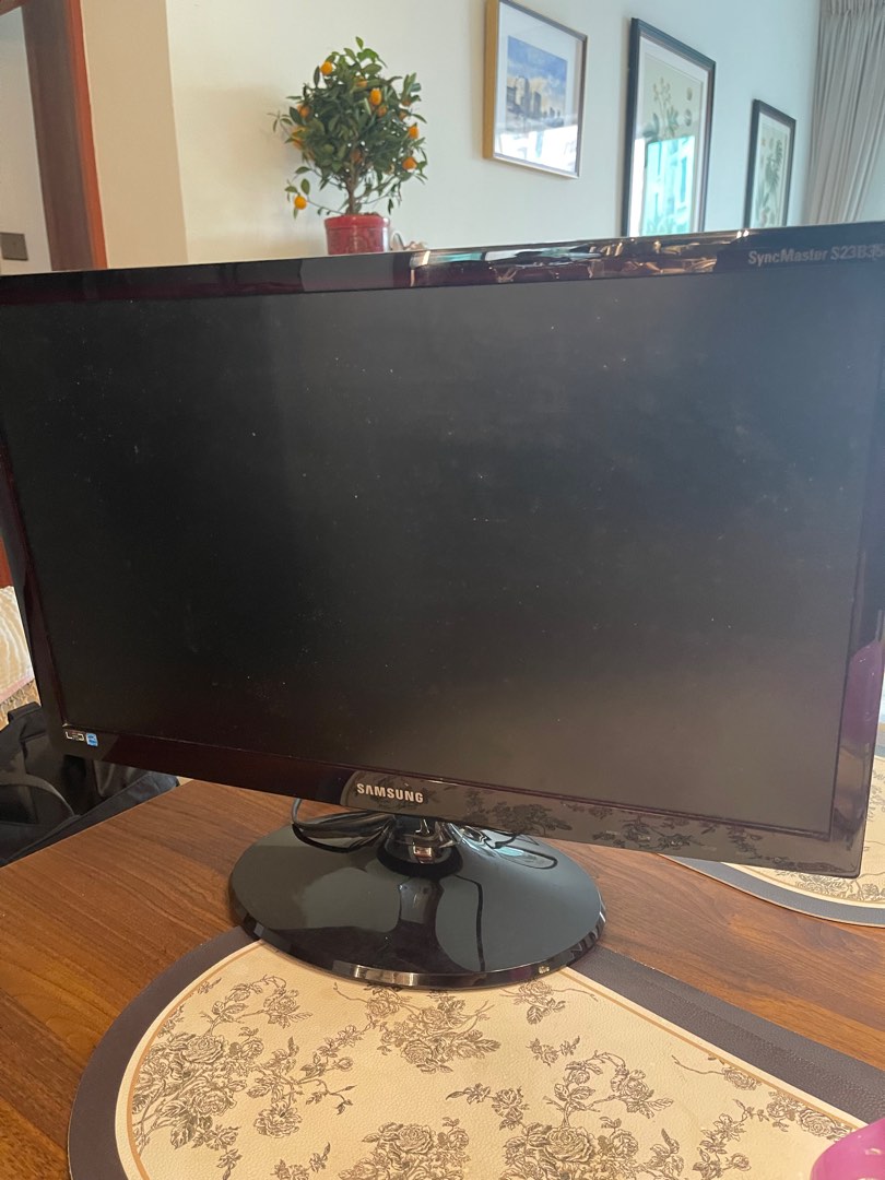 Samsung Monitor, Computers & Tech, Desktops on Carousell