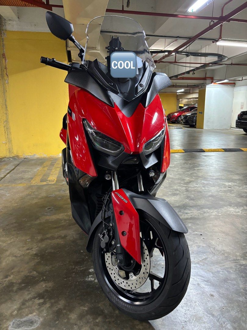 YAMAHA XMAX 250 V1 2022, Motorbikes on Carousell