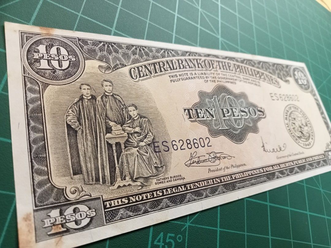10 Pesos English series banknote (Marcos-Licaros signature 1970 issue ...