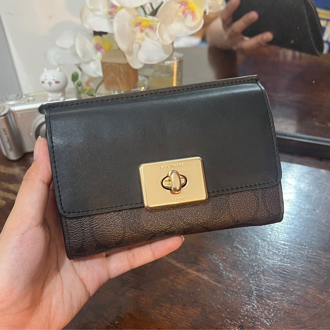 Coach Tabby Medium Wallet, Luxury, Bags & Wallets on Carousell