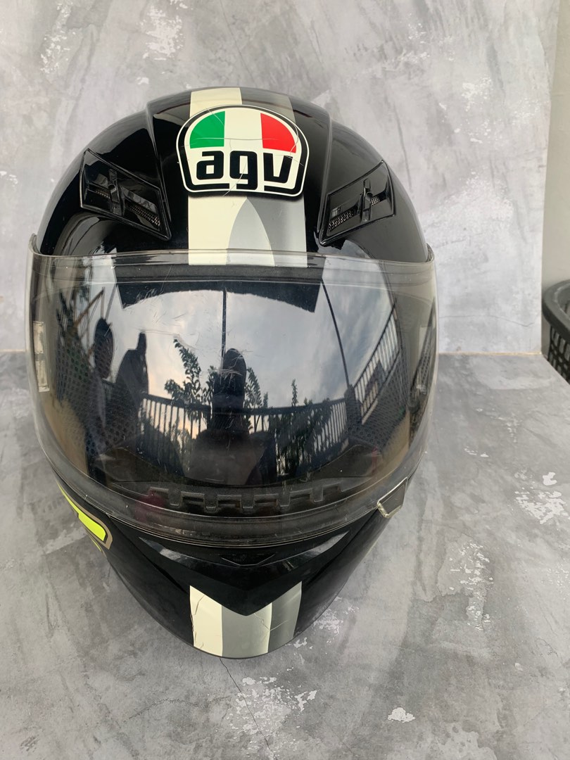 Helm AGV K3 Sword Valentino Rossi, Motor di Carousell