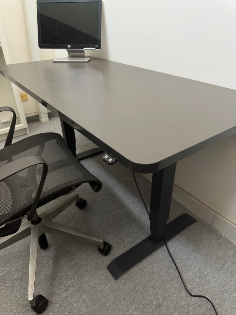 Herman miller motorized desk black colour, Furniture & Home Living ...