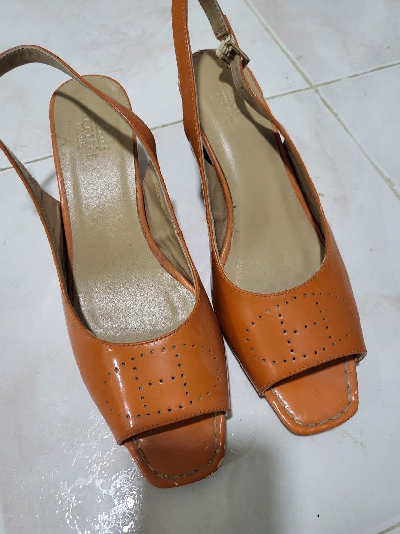 Hermes Heels, Women's Fashion, Footwear, Heels on Carousell