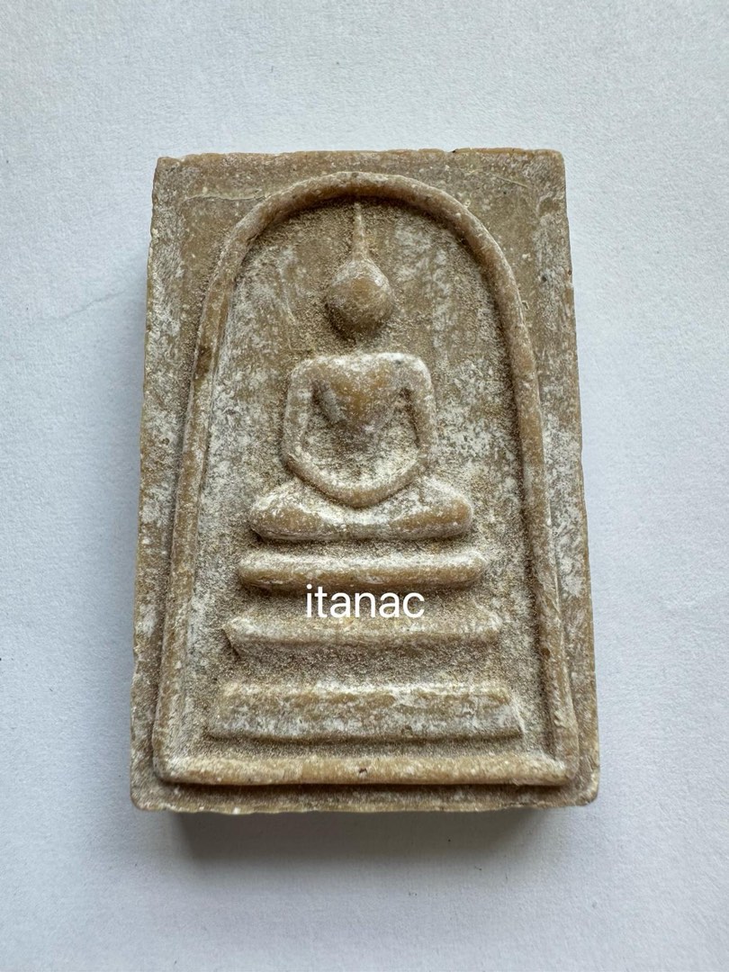 LP Pae Somdej Roy Pi 2535 (Gold Takrut Temple chop), Hobbies & Toys ...