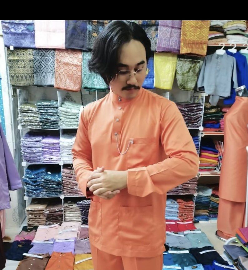 BAJU MELAYU OREN BATA MARWAN TEXTILES, Men's Fashion, Muslim Wear, Baju ...