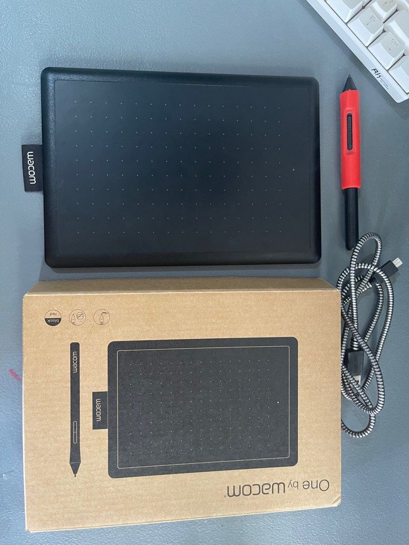 One by Wacom, Mobile Phones & Gadgets, Other Gadgets on Carousell