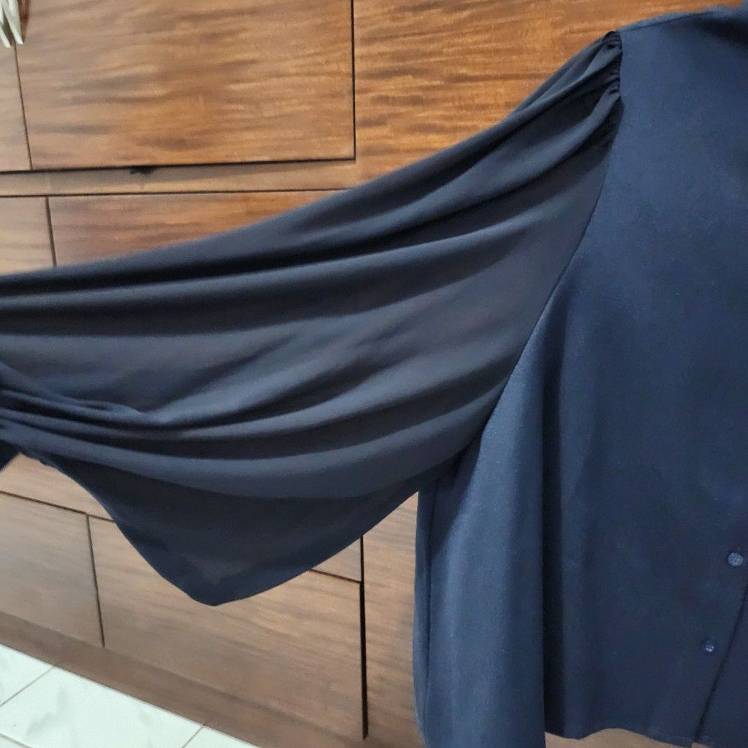 [RARE] Calla Atelier Navy Blue Shirt by Olivia Lazuardi, Fesyen Wanita, Pakaian Wanita, Atasan ...