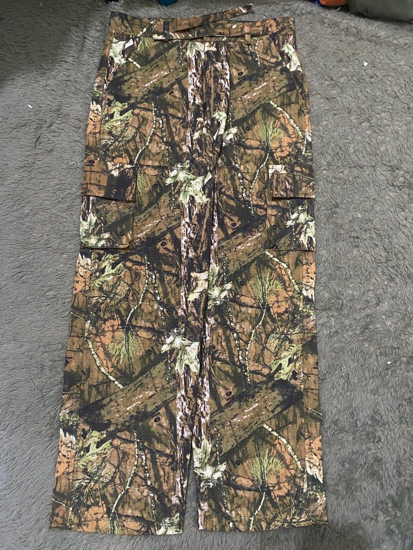 Realtree Cargo Pants Ripstop, Fesyen Pria, Pakaian , Bawahan di Carousell