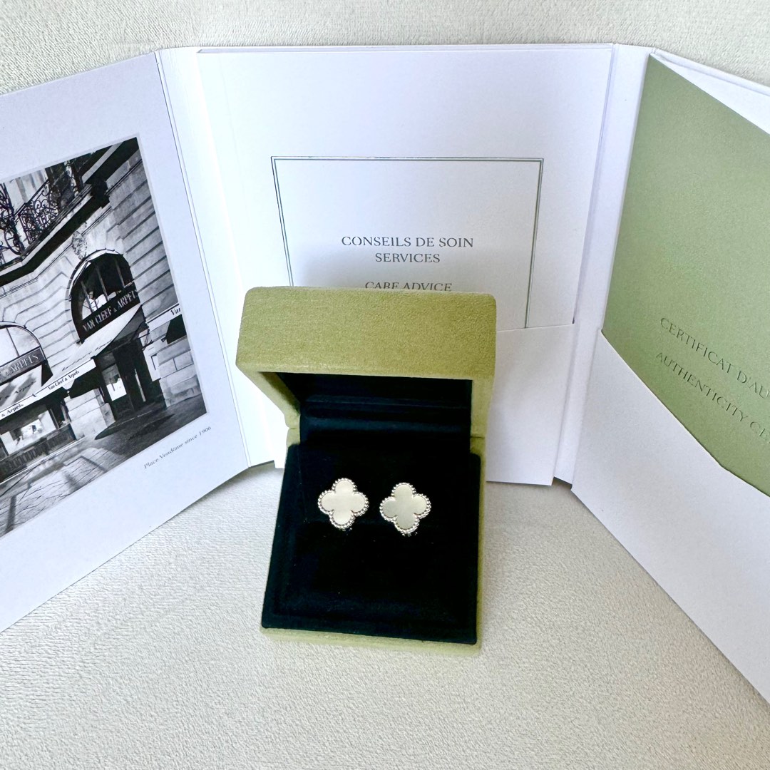 *full set local receipt* VCA Vintage Alhambra earring white gold ...