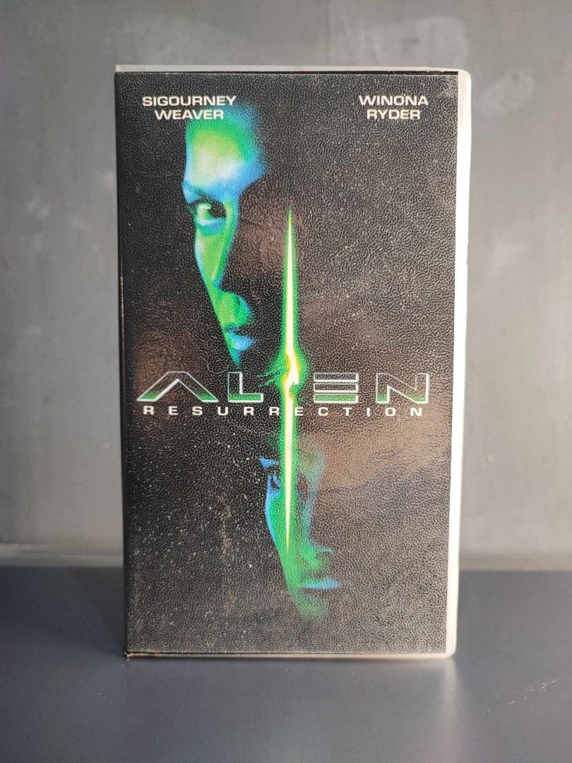 VHS Tapes Alien Resurrection, Hobbies & Toys, Memorabilia ...