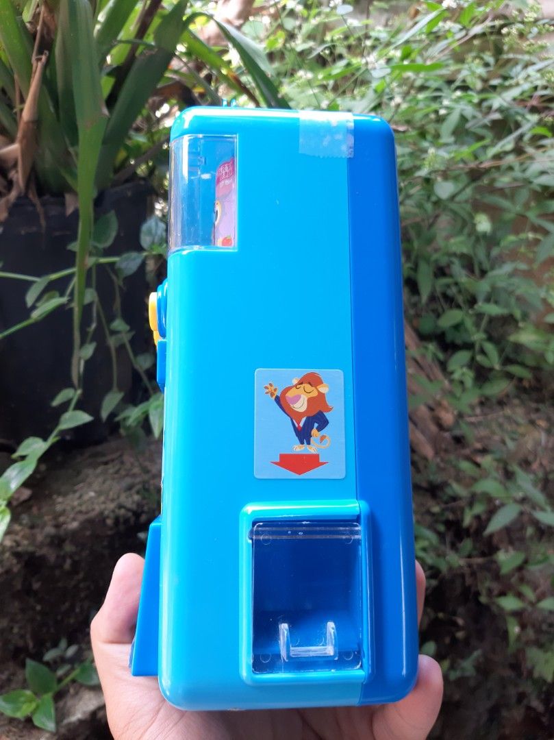 Zootopia Vending Machine, Hobbies & Toys, Toys & Games on Carousell