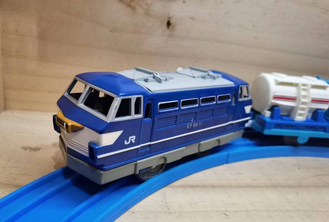 1993 Vintage Takara Tomy Electric Motorised Train EF6611 series, Hobbies & Toys, Toys & Games on ...