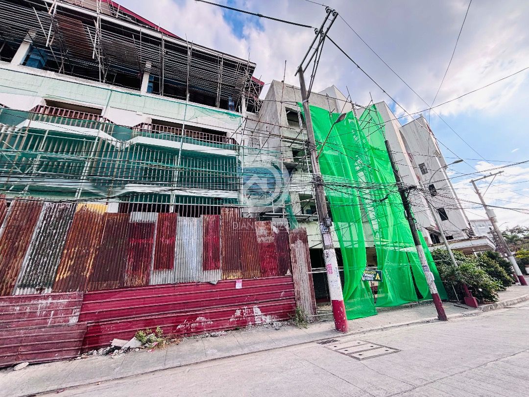 7 Storey 9,114sqm Modern Corner Commercial Building for Sale in ...