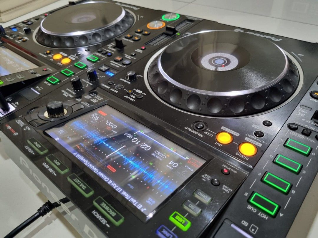 Alat DJ Pioneer CDJ 2000 Nexus 2 (x2) Touchscreen Set Club CDJ ...