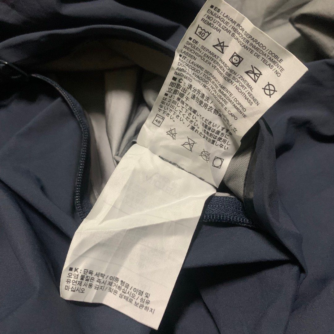 Arcteryx, Men's Fashion, Coats, Jackets and Outerwear on Carousell