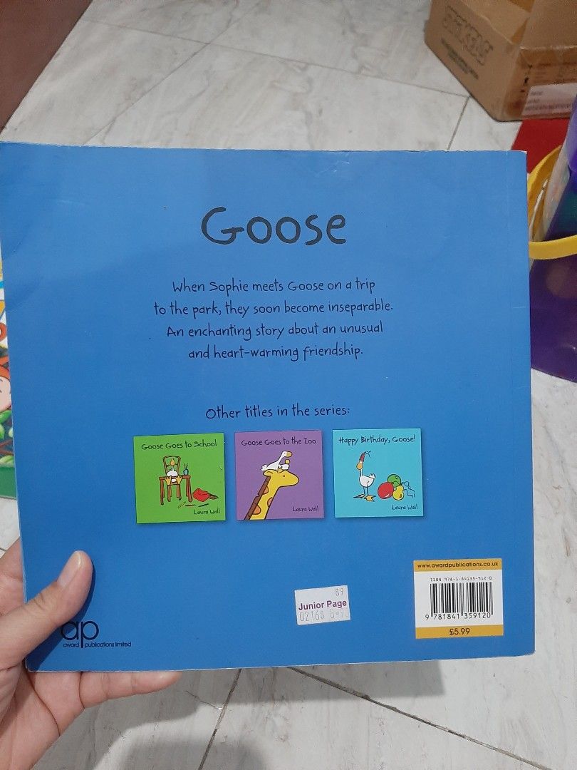 Buku goose laura wall, Buku & Alat Tulis, Buku Anak-Anak di Carousell