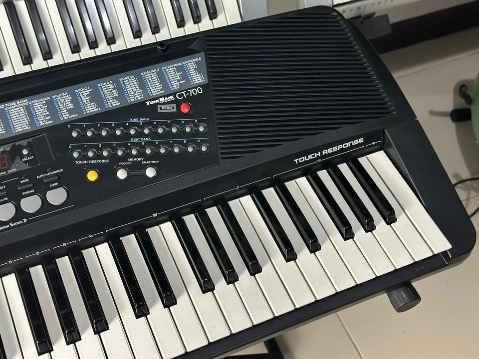 Casio CT-700 Tonebank Piano Keyboard Organ 61 Keys Touch Response ...