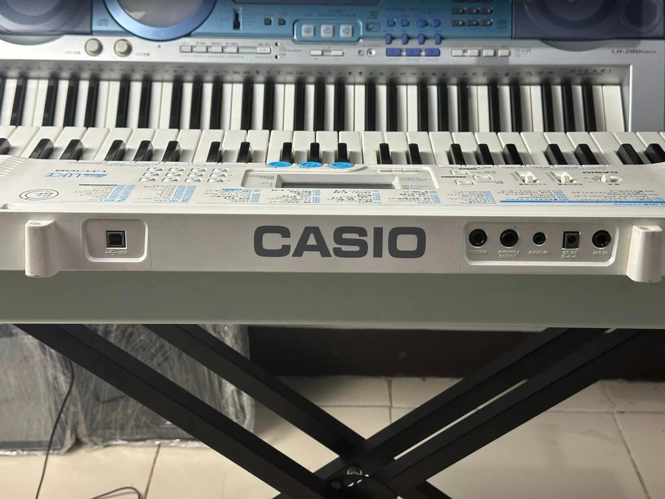 Casio LK-108 Piano Keyboard Organ Semi Weighted 61 Keys Touch Response, Hobbies & Toys, Music ...