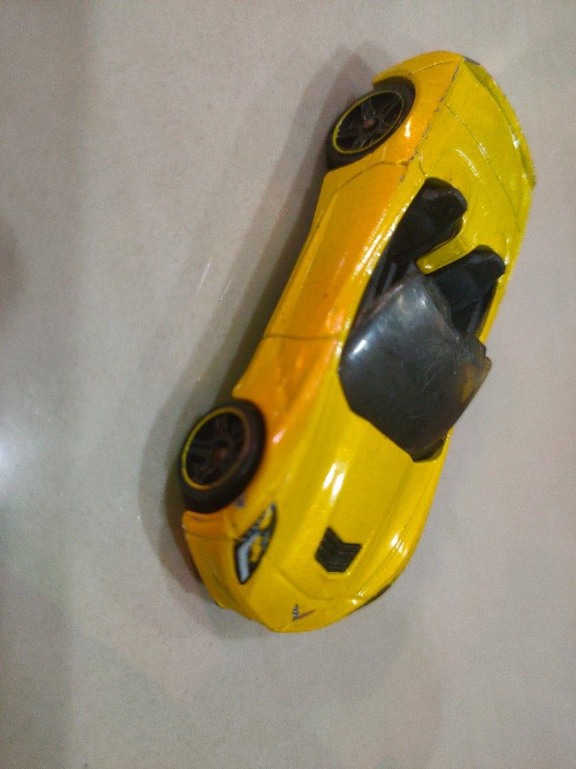 Hotwheels 2013 Mattel '14 Corvette Stingray, Hobbies & Toys, Toys & Games on Carousell