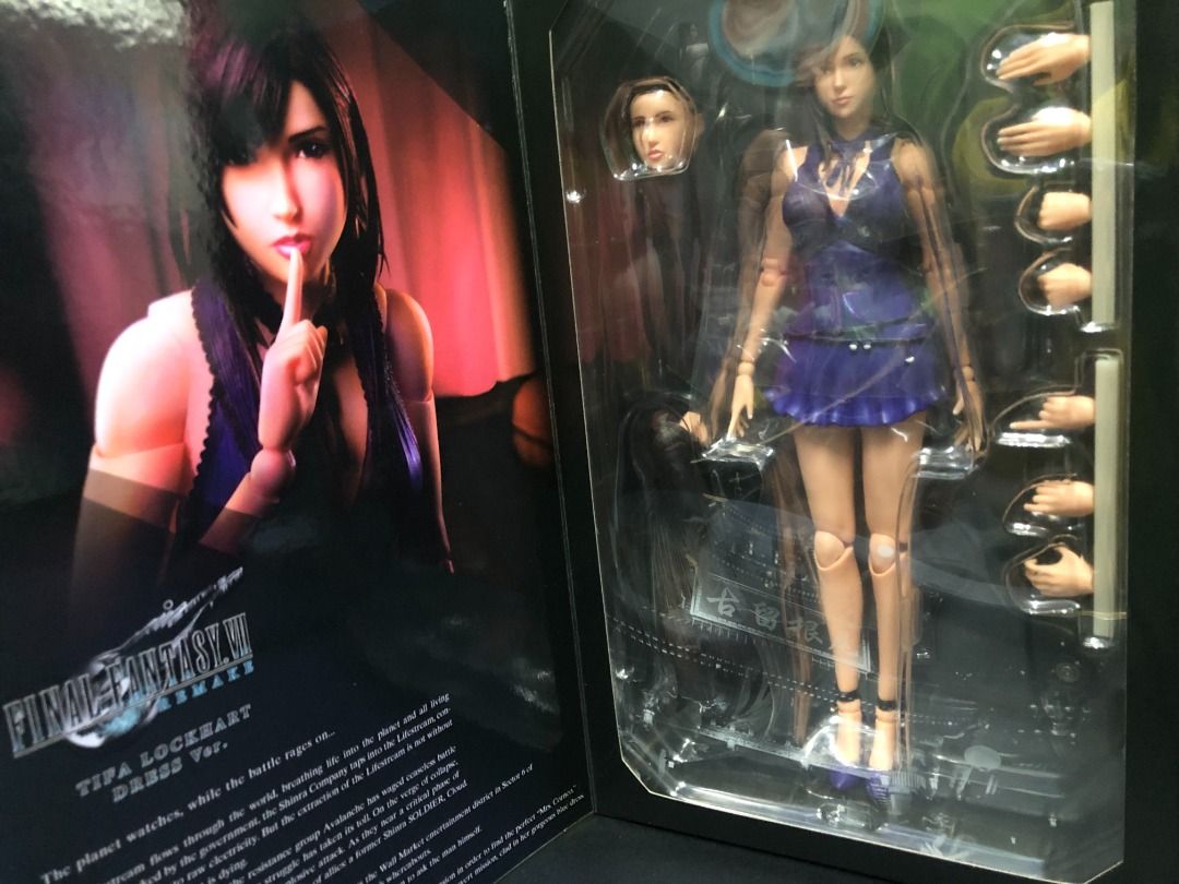 PLAY ARTS KAI TIFA LOCKHART DRESS VER. FINAL FANTASY VII REMAKE ...