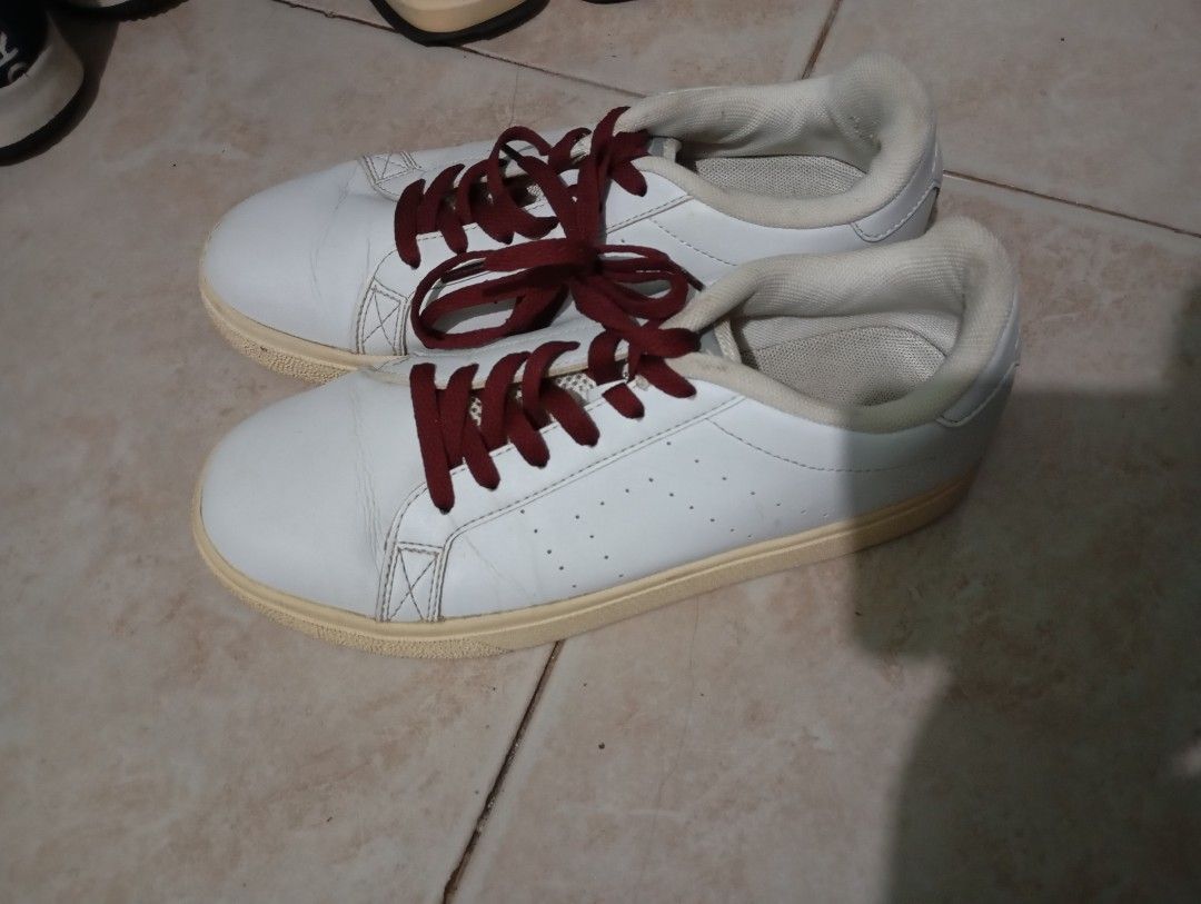 sepatu pria Anta, Fesyen Pria, Sepatu , Sneakers di Carousell