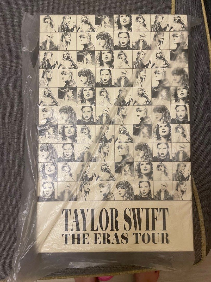 Taylor Swift VIP box for Sudneyy, 興趣及遊戲, 收藏品及紀念品, 明星周邊 - Carousell