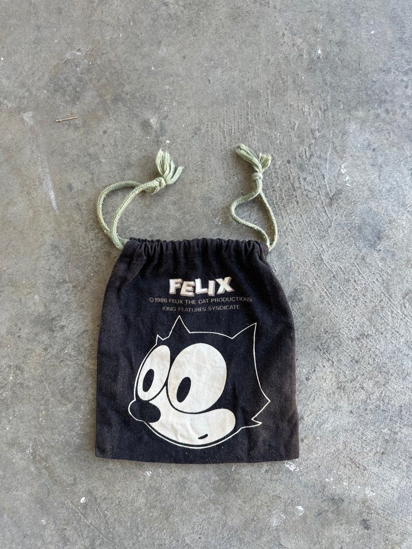 Vintage Felix the Cat Pocketbag, Women's Fashion, Bags & Wallets ...