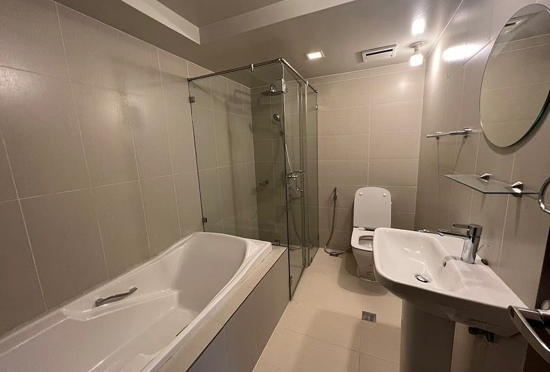 68 Roces, Quezon City Four Storey Townhouse, Property, For Sale ...