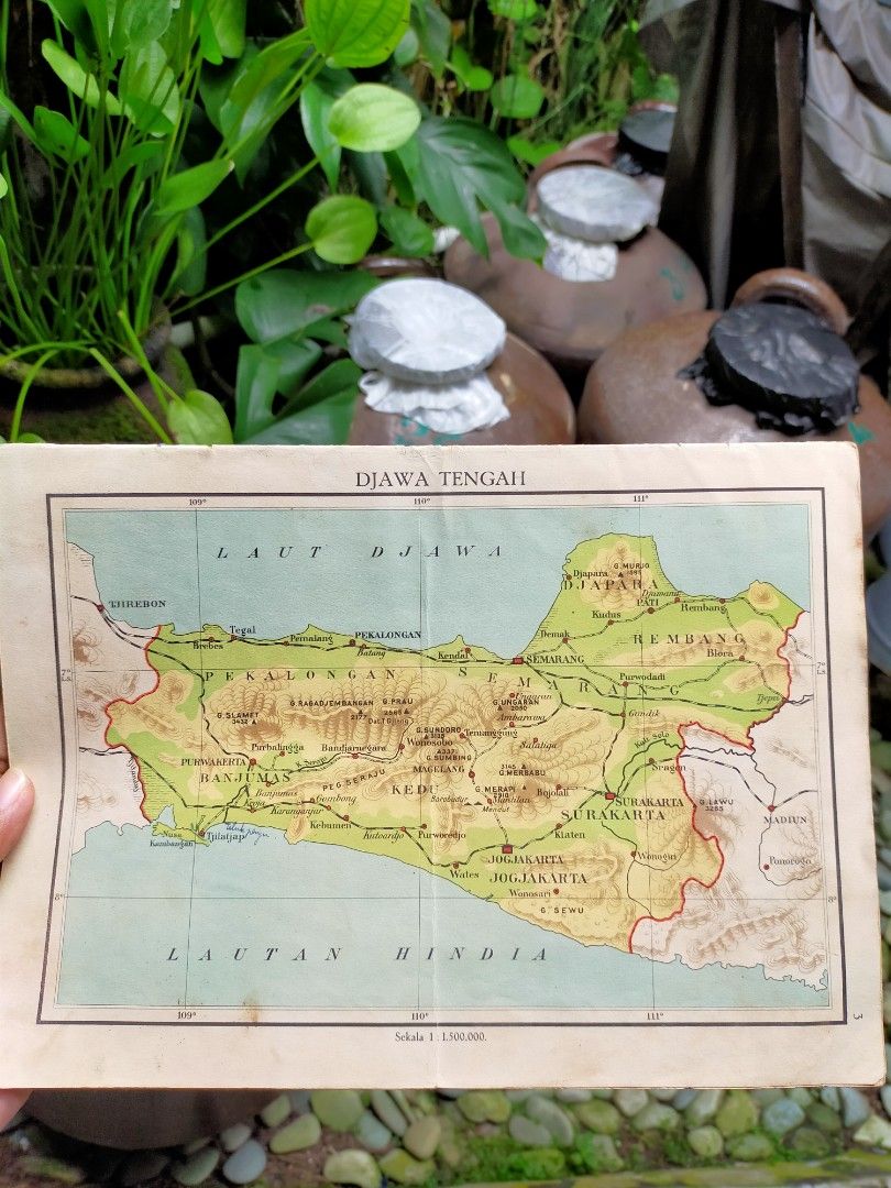 Atlas Indonesia Antik C. Lekkerkerker 1950s, Buku & Alat Tulis, Buku di ...