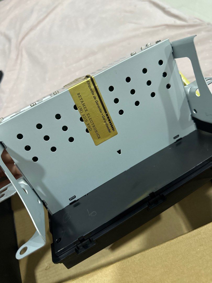 AXIA SE ORIGINAL RADIO, Auto Accessories on Carousell