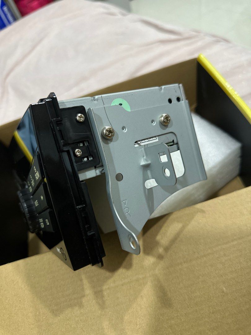 AXIA SE ORIGINAL RADIO, Auto Accessories on Carousell